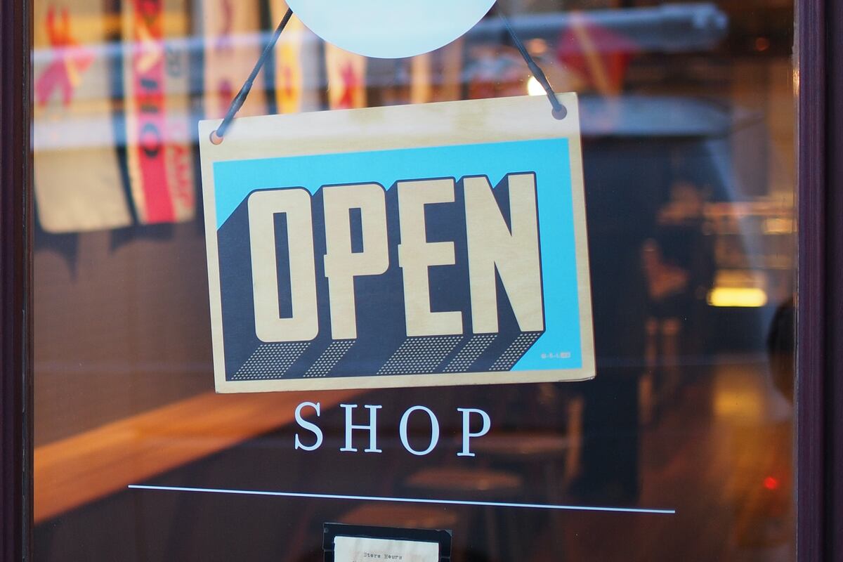 Franchise Ownership: Definition, Types, Pros, and Cons - Franchise How