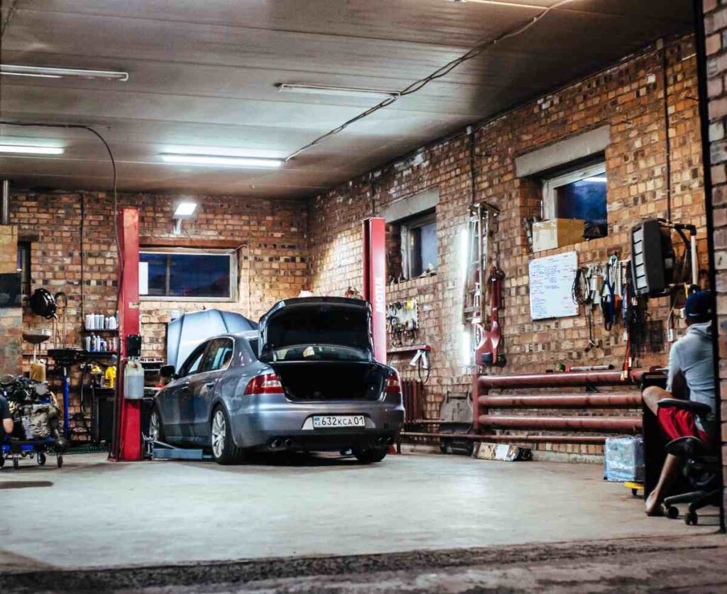 The Best Automotive Franchise Options for 2024 and Beyond - Franchise How